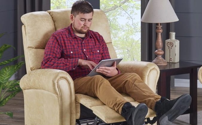 8 Best Heavy-Duty Recliners (Spring 2026) – Which One to Buy?